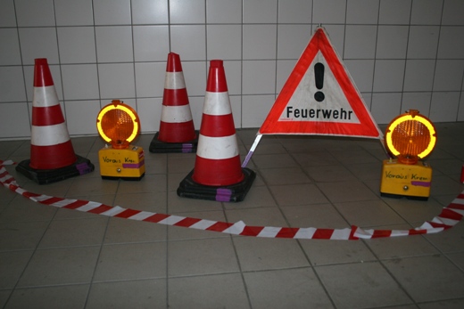 Freiwillige Feuerwehr Krems/Donau - Absperrmaterialien