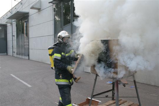 Freiwillige Feuerwehr Krems/Donau - Sicher(heit) im Innenangriff ...
